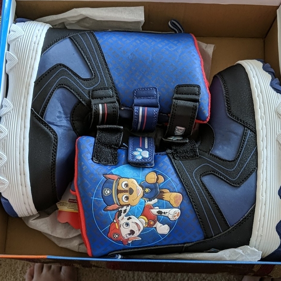 Nickelodeon | Shoes | Nwt Nickelodeon Paw Patrol Boys Winter Boots ...